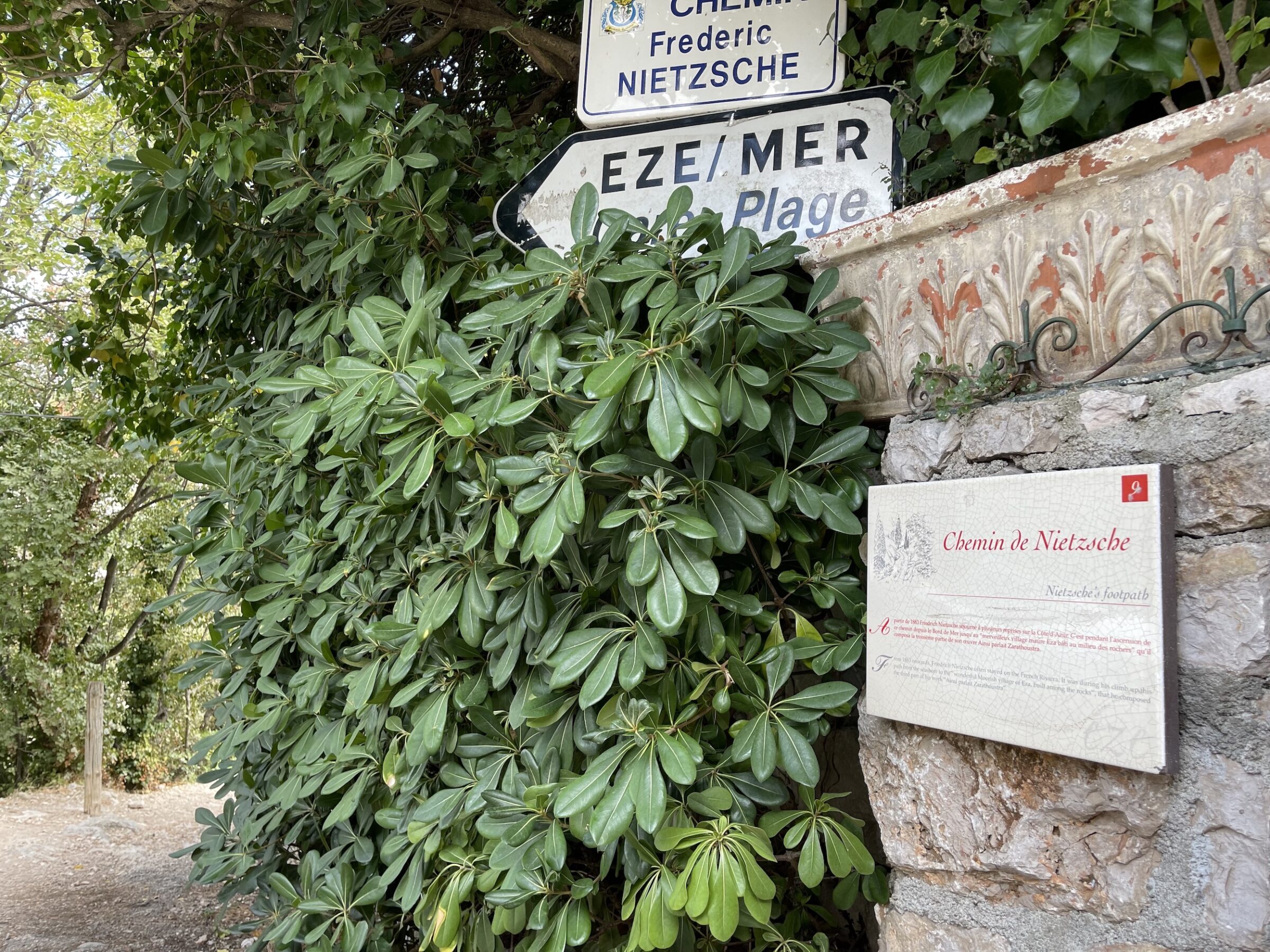 Day Trip to Eze + Walking Nietzsche's Path – Eustea Reads