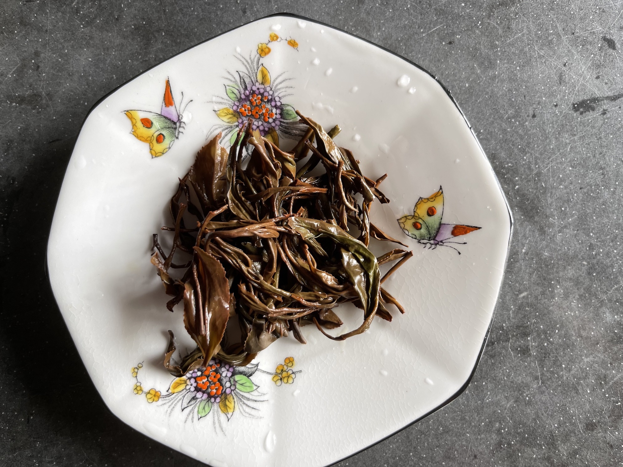 Tea Review: Berry Breeze by Renegade Tea – Eustea Reads