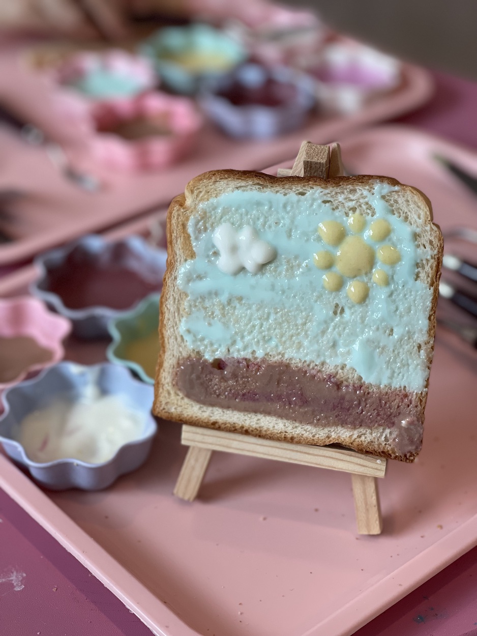 I tried painting on toast! – Eustea Reads