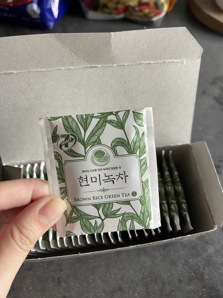 Tea Review: Brown Rice Green Tea from 7-Eleven Korea – Eustea Reads